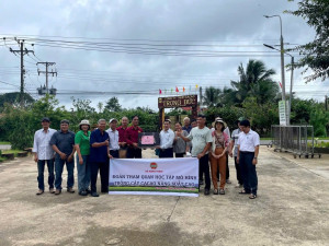 Trao vinh danh của Ngân hàng Chính sách xã hội (NHCSXH) Việt Nam cho ...